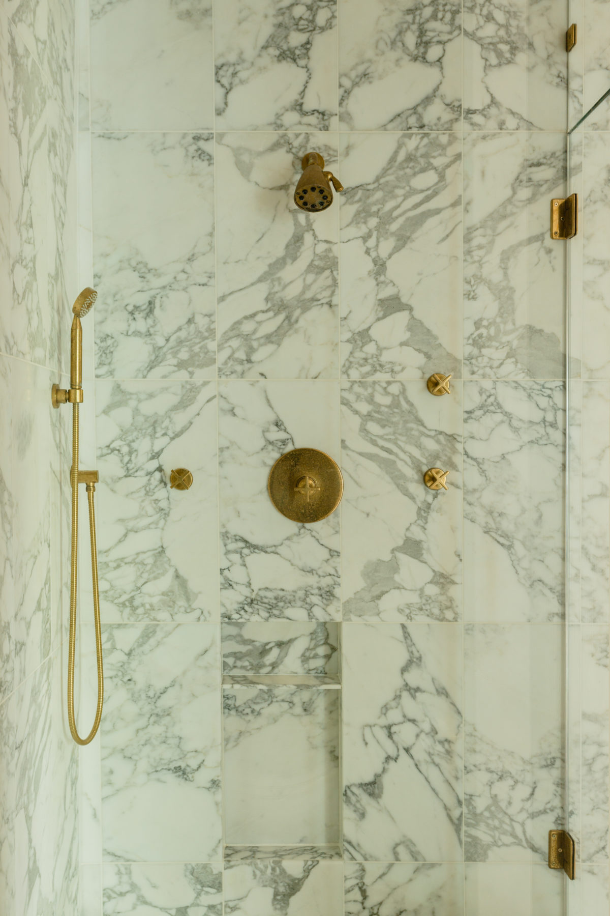 Bathrooms - Lauren Haskett Fine Design